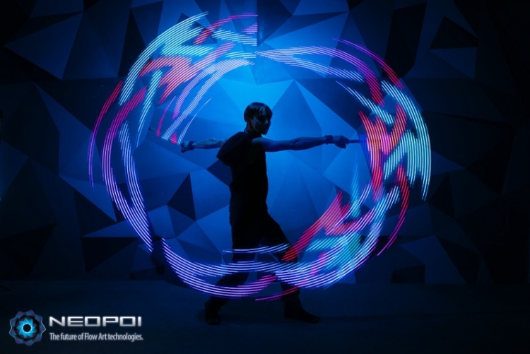 NeoPoi 32 Long (46cm) - LED glow props for flow arts, performances and ...