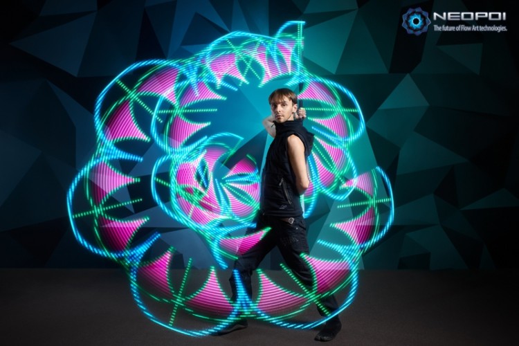 Pixel-Staff 32 - LED glow props for flow arts, performances and festivals